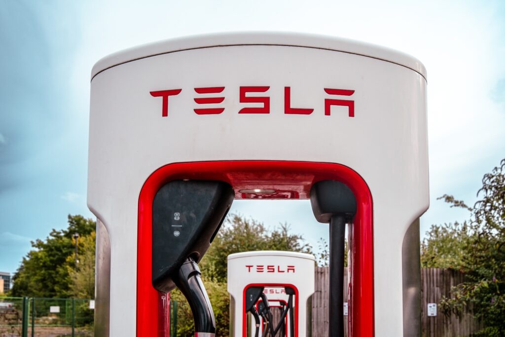 How To Use A Tesla Supercharger? (2024 Update) | Motorway