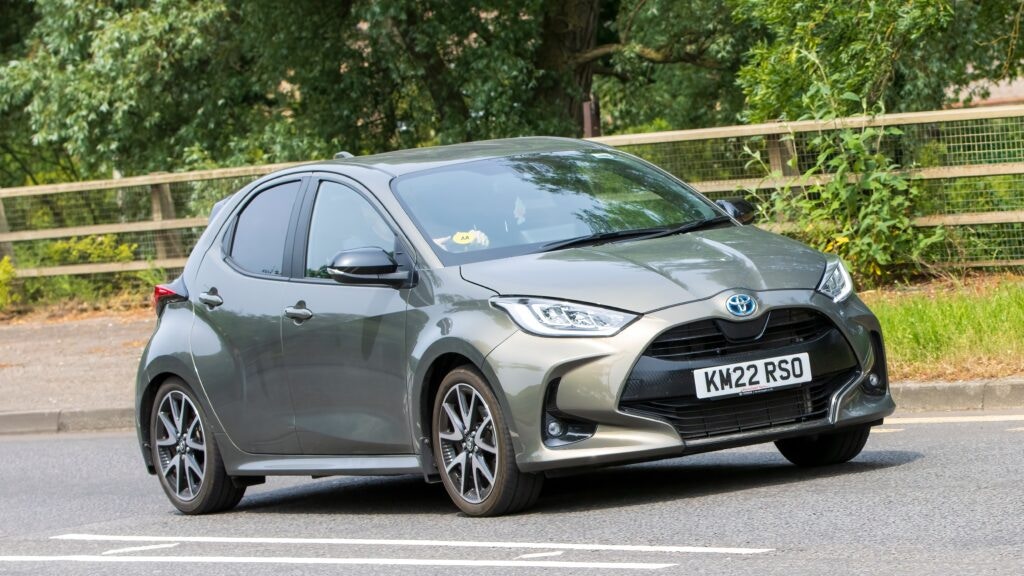 Best Small Hybrid Cars (2026 Update & Reviews) | Motorway