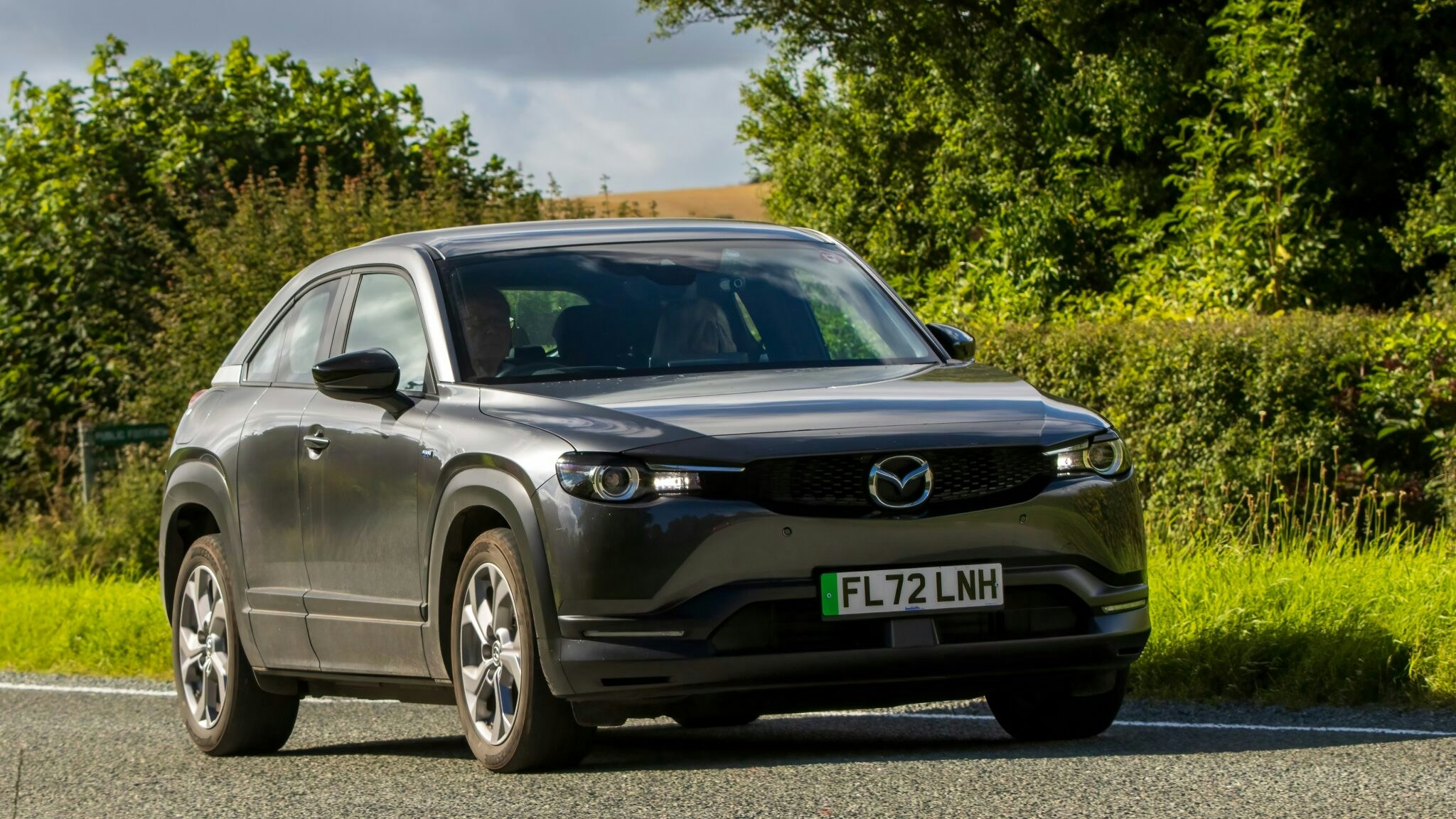 Best Plug-In Hybrid Cars (2026 Update & Reviews) | Motorway