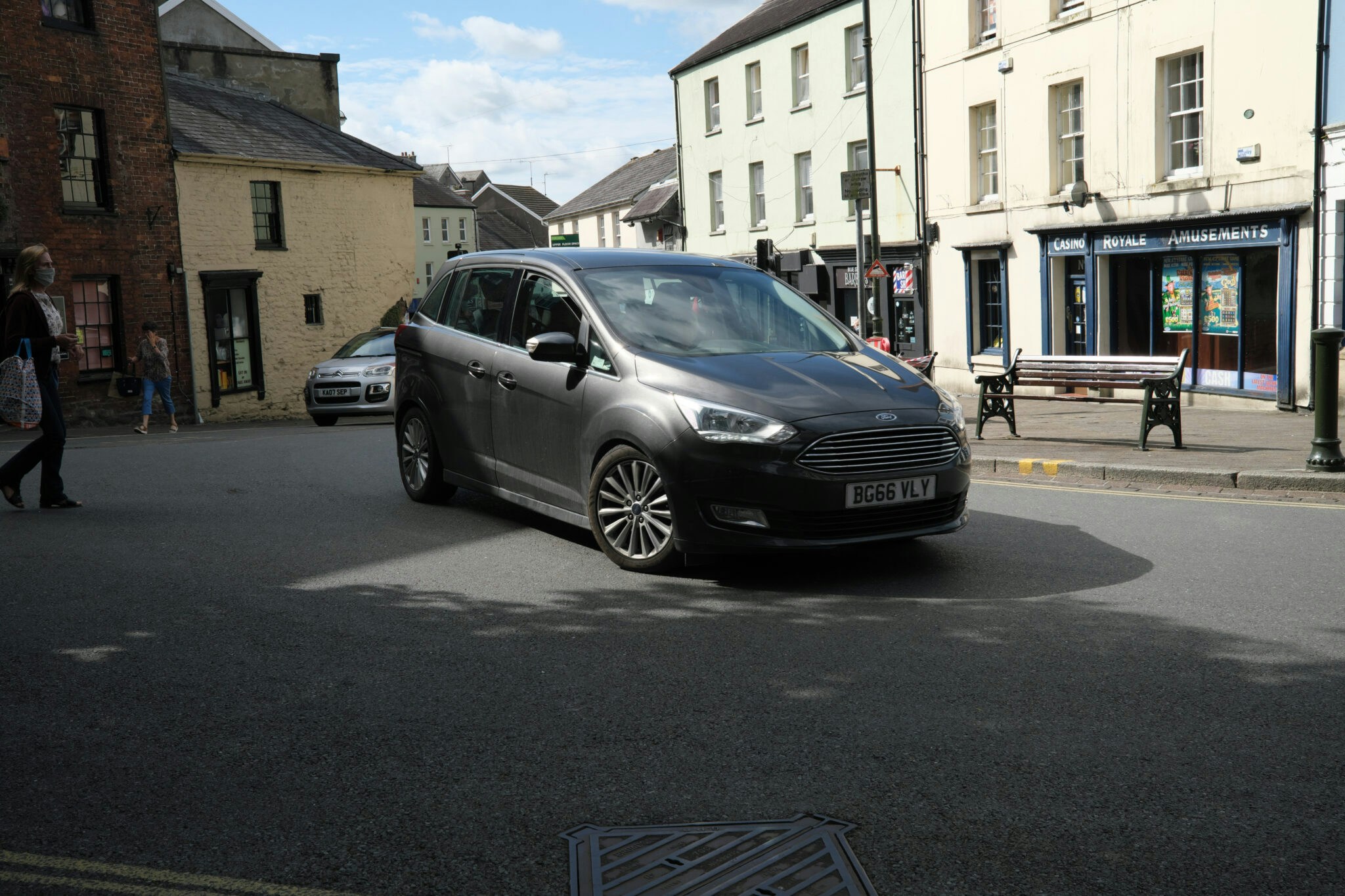 Best Cars With Sliding Doors (2025 Update & Reviews) | Motorway